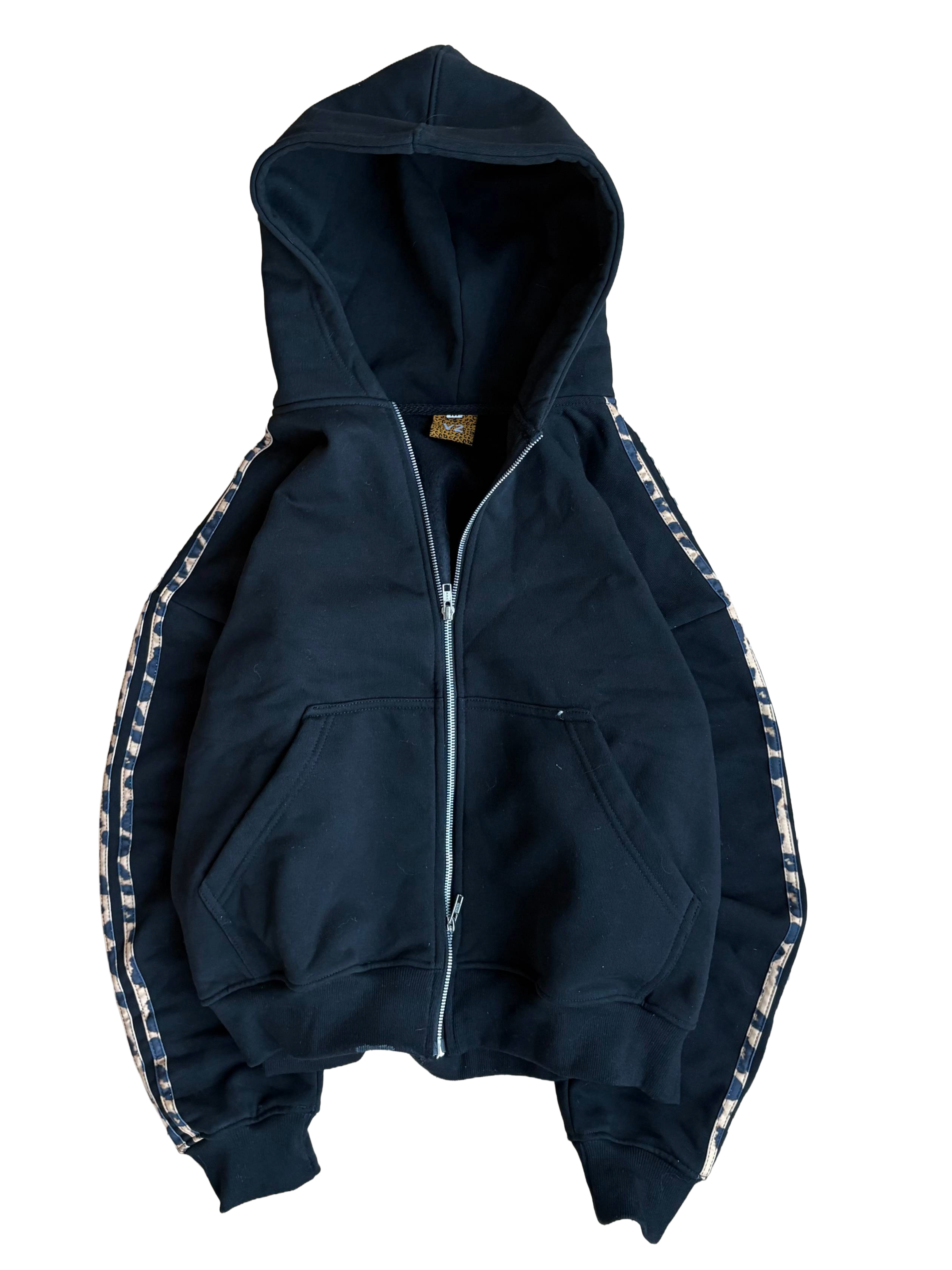 noire zip-up black